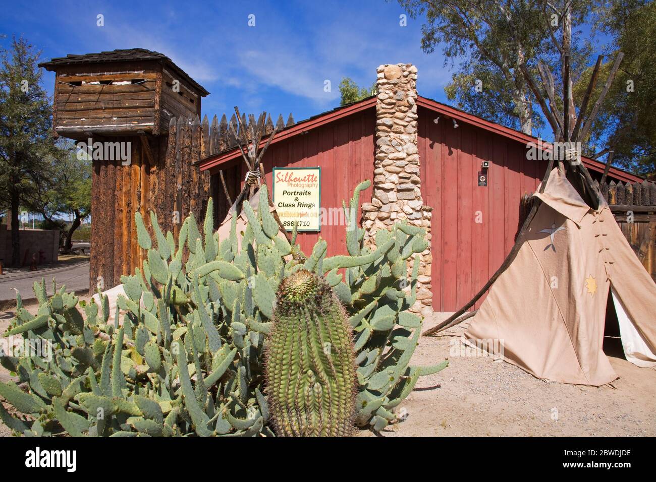 Frontier town hi-res stock photography and images - Alamy