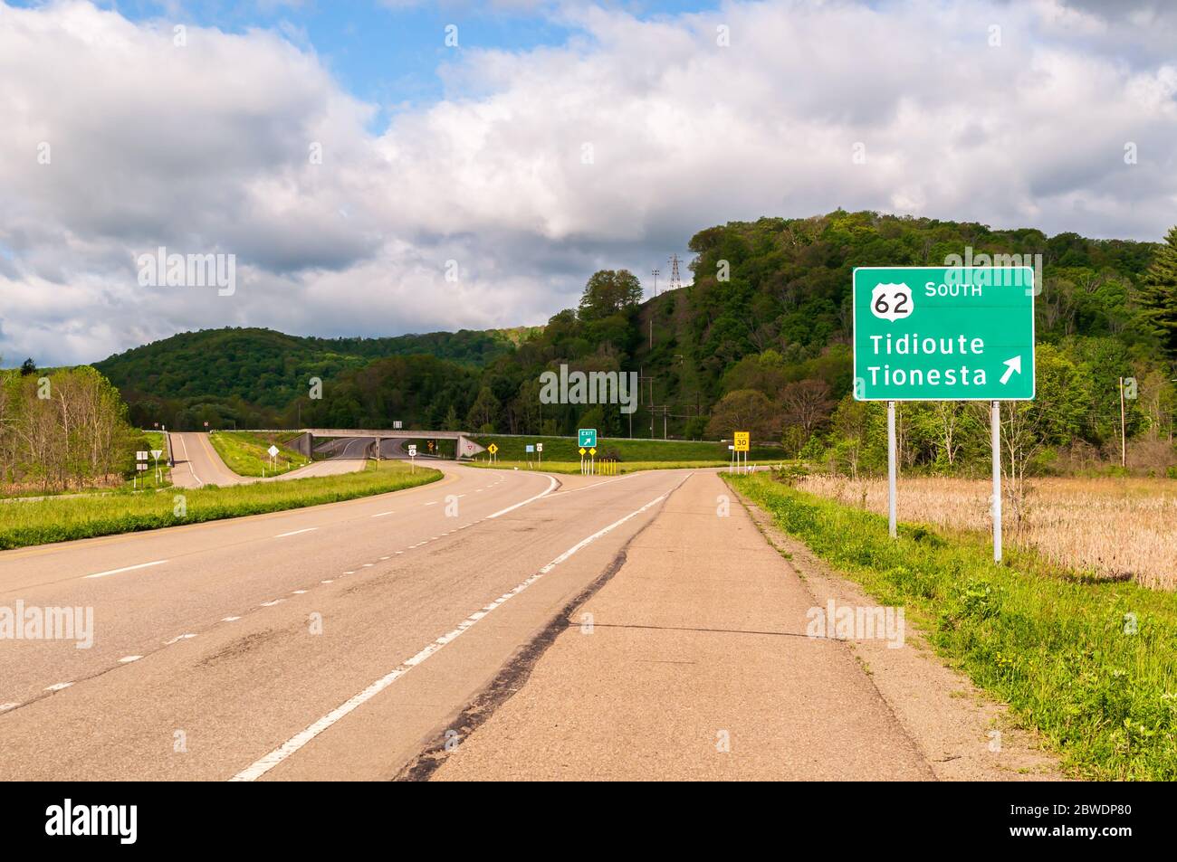 County road 62 hi-res stock photography and images - Alamy