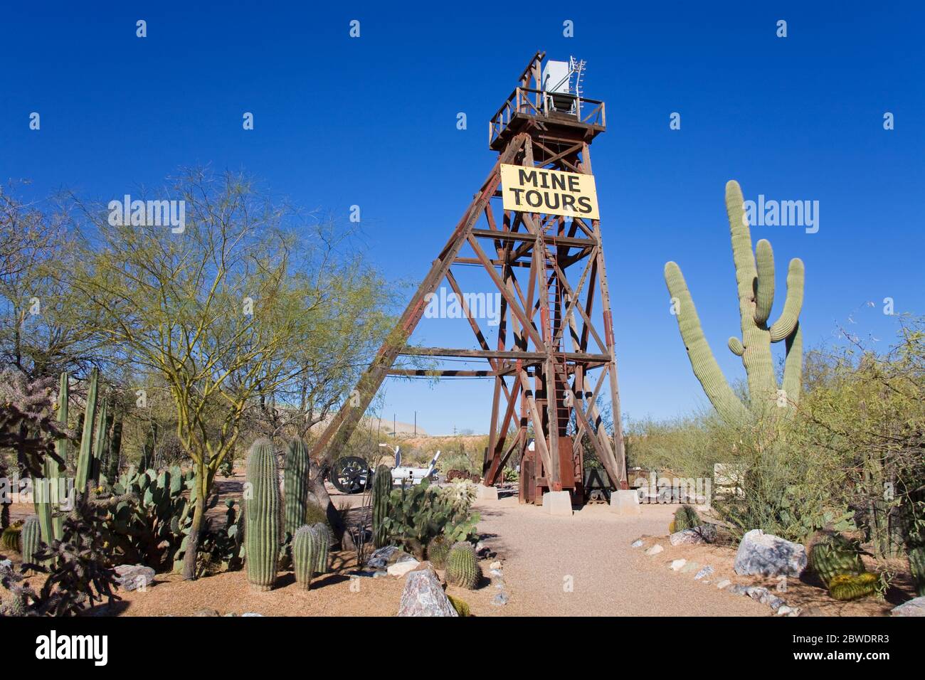 Old Mine Frame, Asarco Mineral Discovery Center & Mine, Sahuarita ...