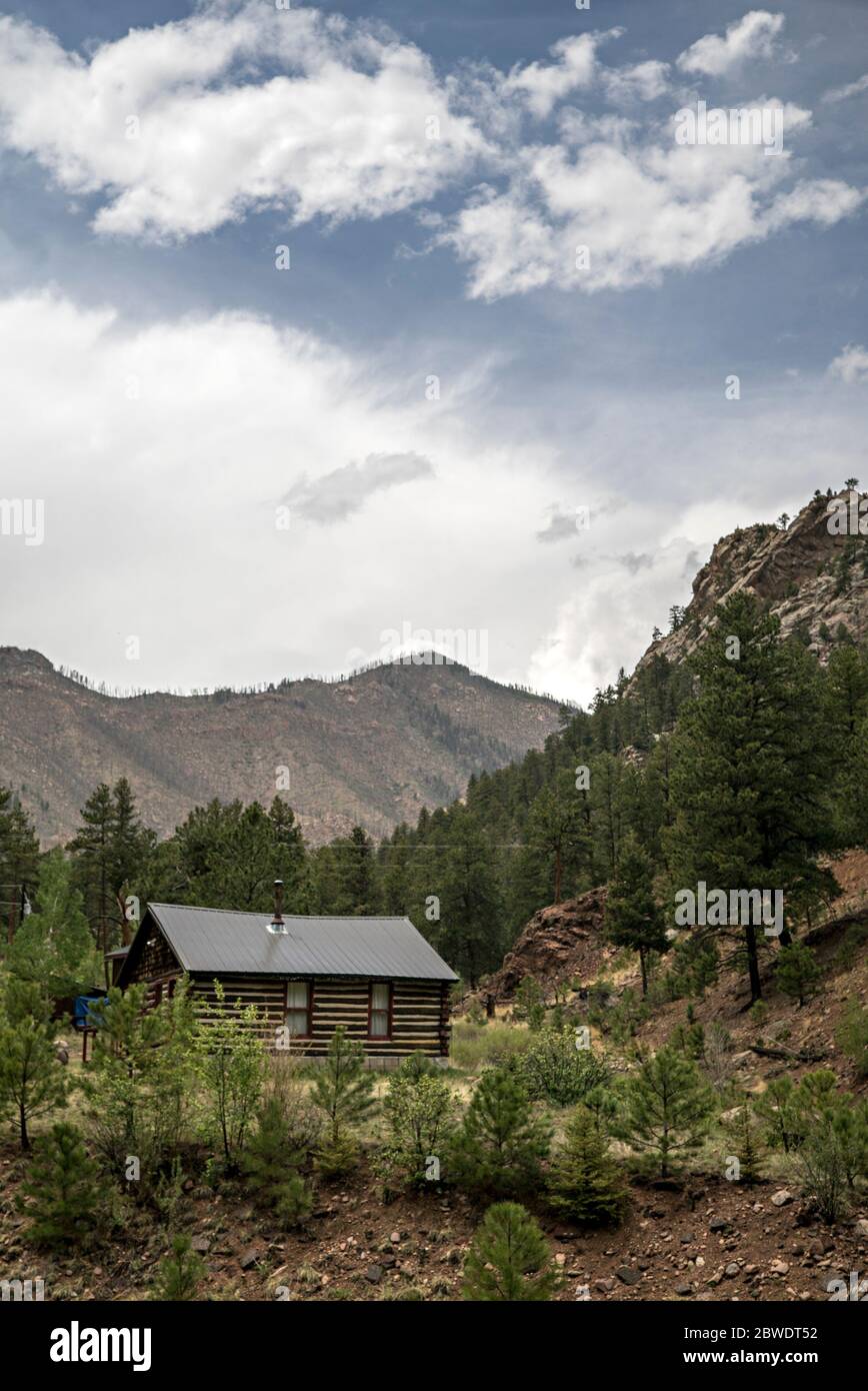 Mining cabin hi-res stock photography and images - Alamy