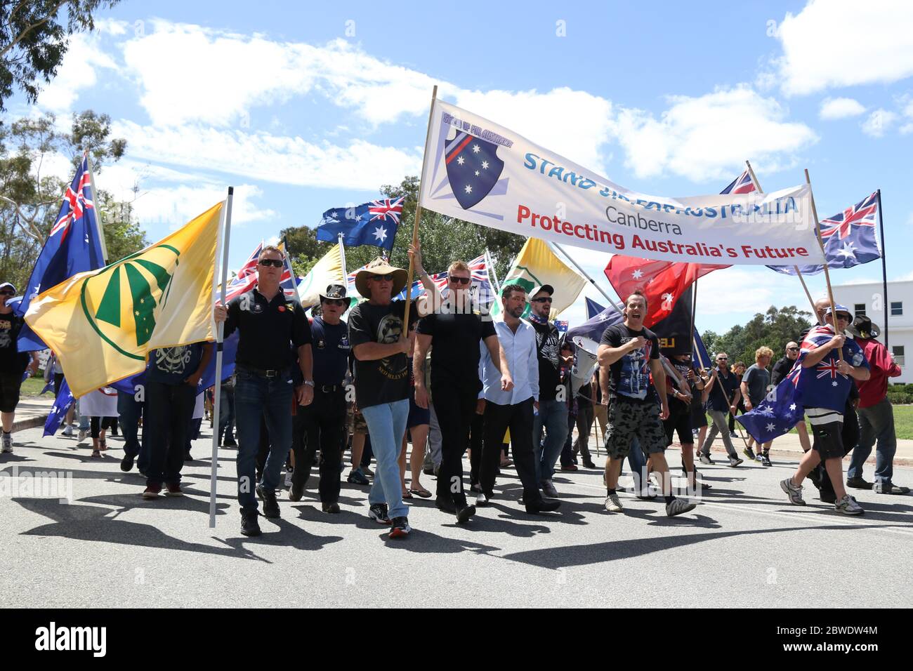 ‘Save our country, save our culture, save our future’ PEGIDA solidarity ...