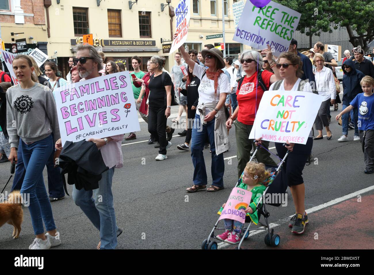 Justice for refugees hi-res stock photography and images - Alamy