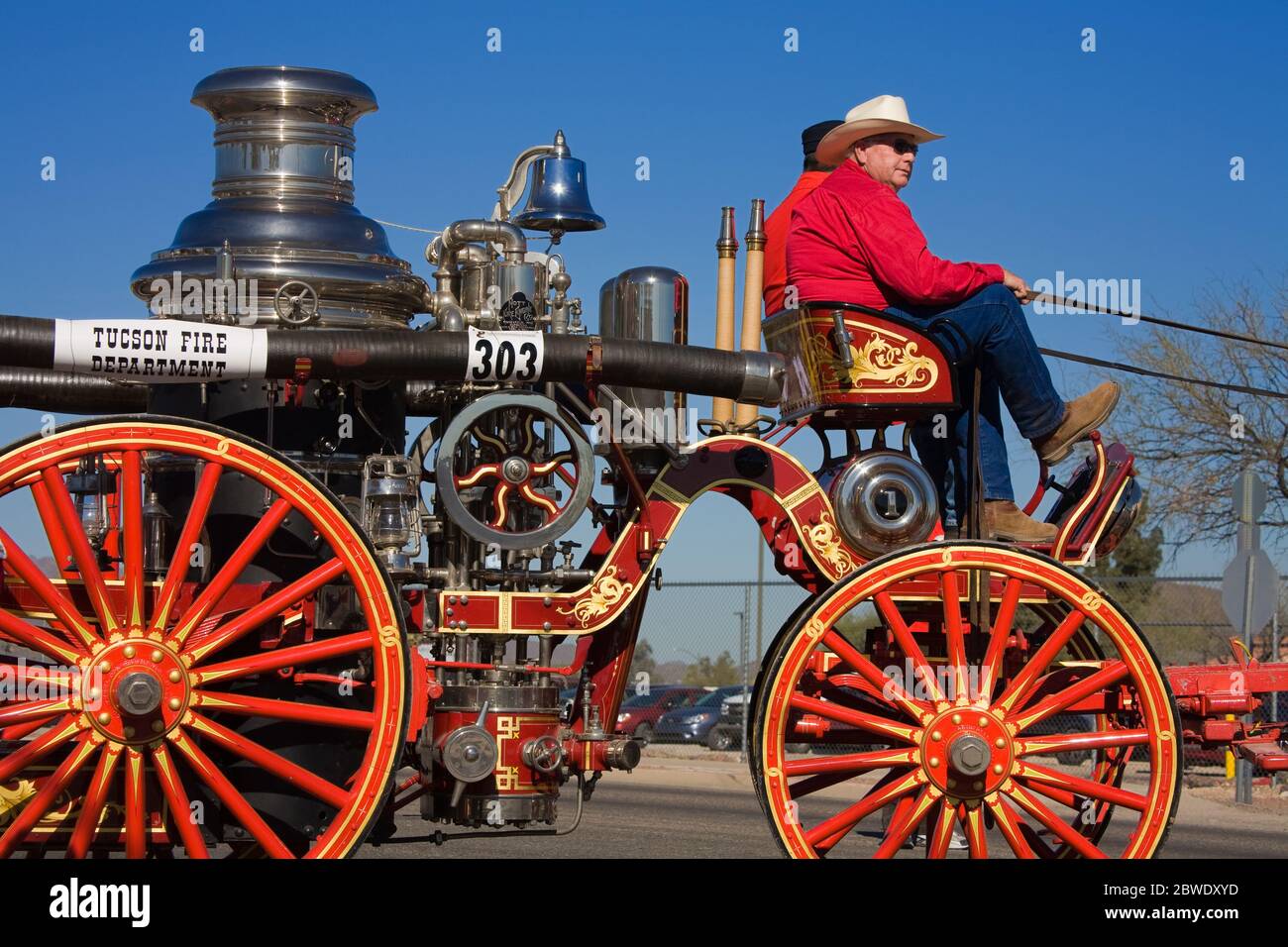 Historic fire engine hi-res stock photography and images - Alamy