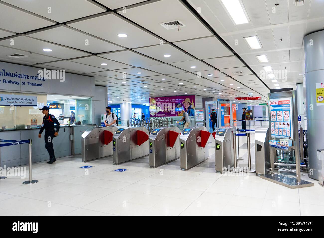 Turnstile exit from station hi-res stock photography and images - Alamy