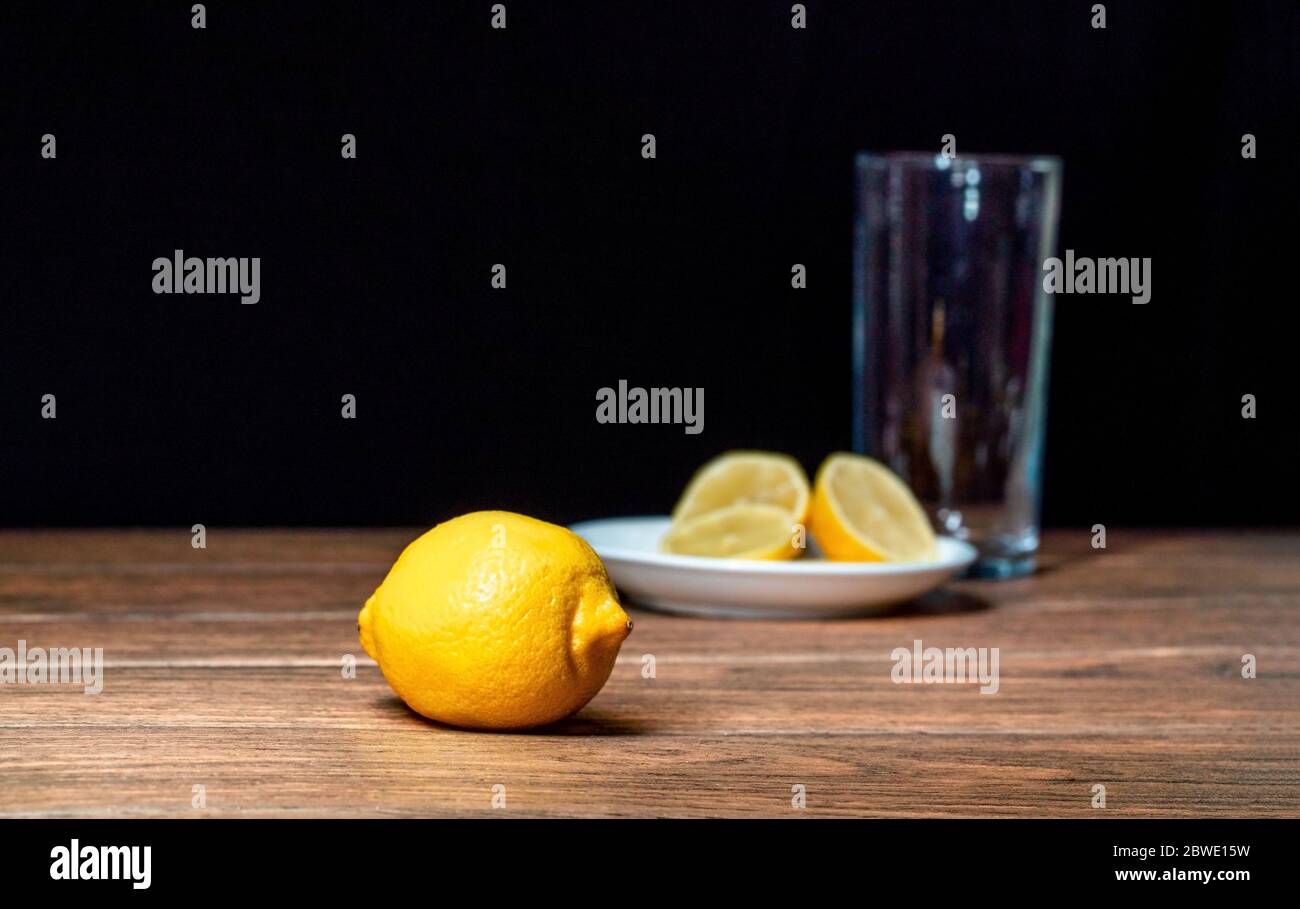 Making fresh lemonade hi-res stock photography and images - Alamy