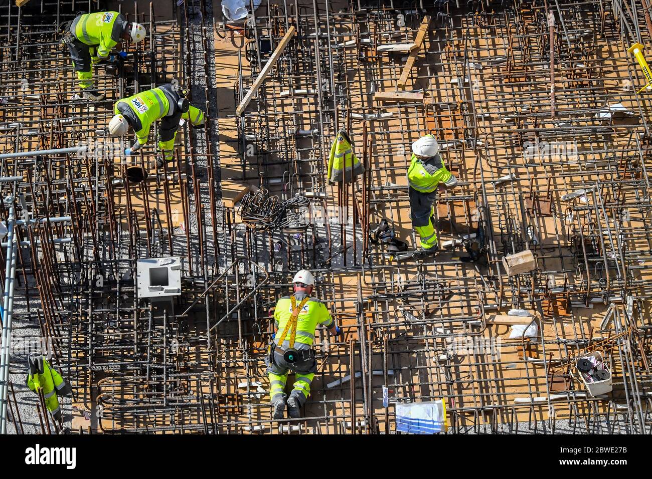 Concrete pour into base unit 2 nuclear reactor hi-res stock photography ...