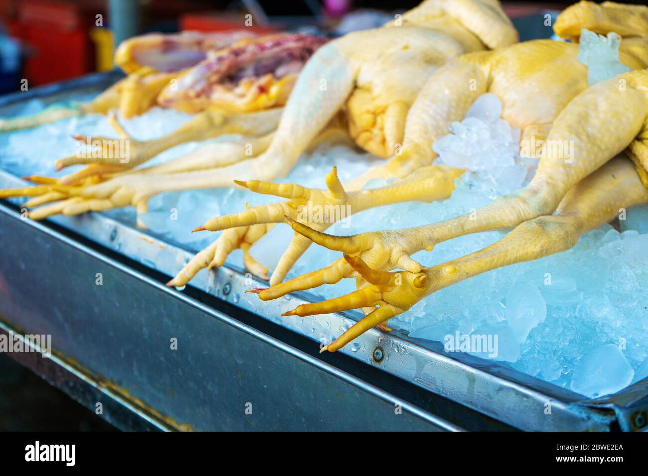 Chicken meat display case hi-res stock photography and images - Alamy
