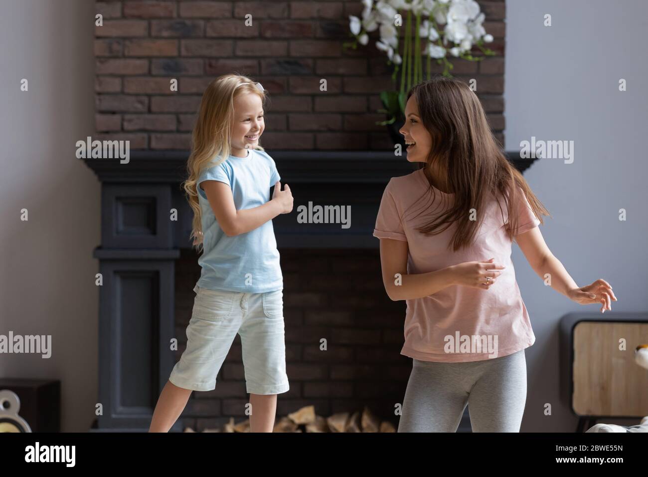 Dancer mother hi-res stock photography and images - Alamy