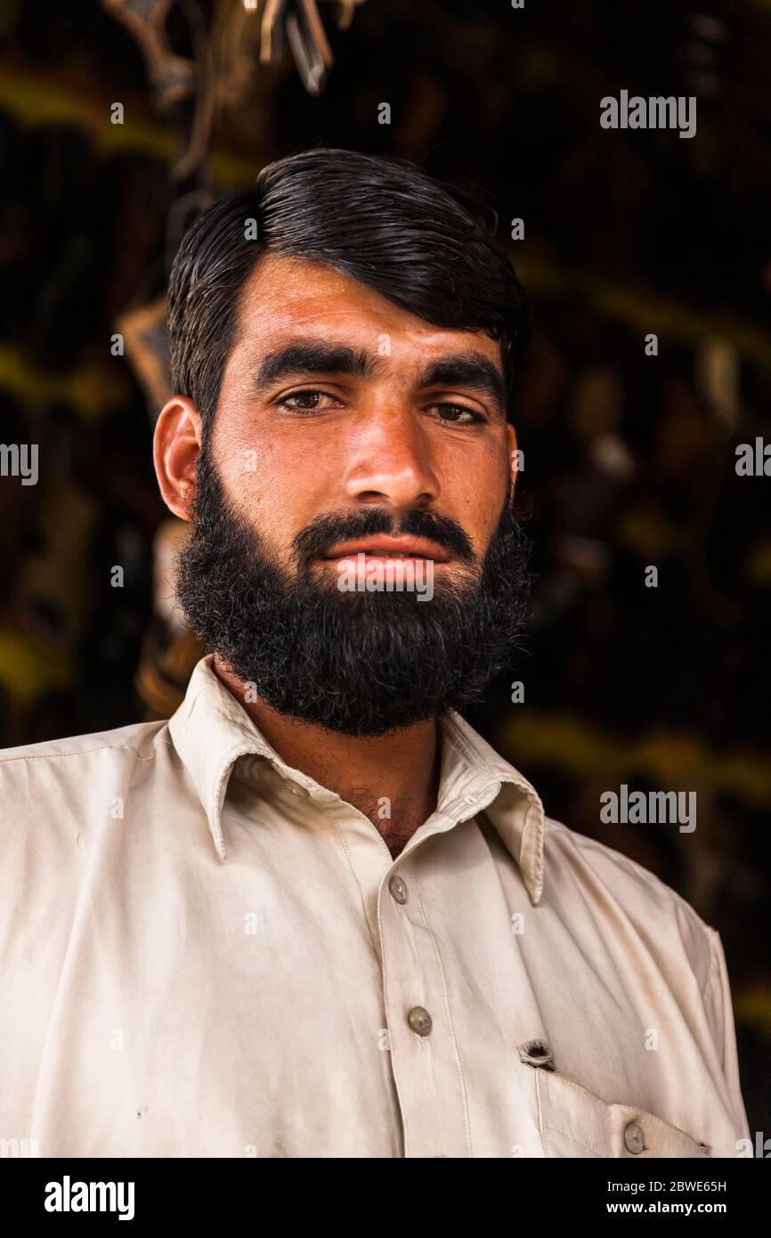 Pakistani traditional costume man hi-res stock photography and images ...