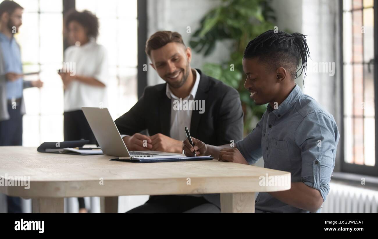 African american customer hi-res stock photography and images - Alamy