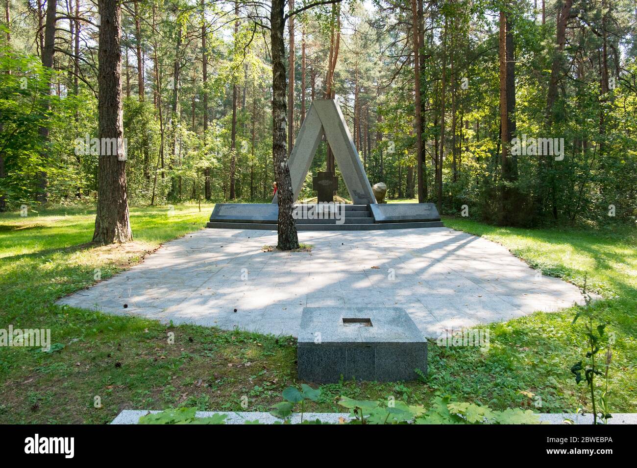 Mass graves wwii hi-res stock photography and images - Alamy
