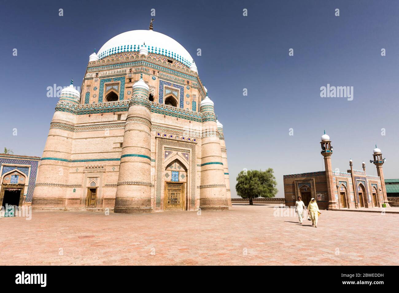 Tomb of Shah Rukn e Alam, Tomb of Shah Rukn-e-Alam, Murtan, Punjab ...