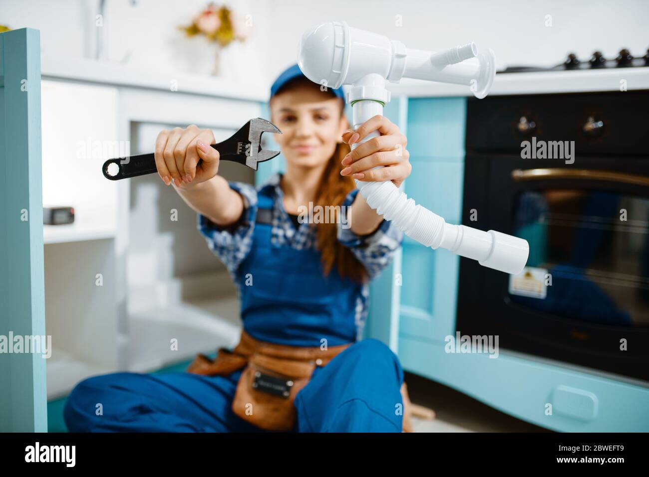 Female construction worker pipe hi-res stock photography and images - Alamy