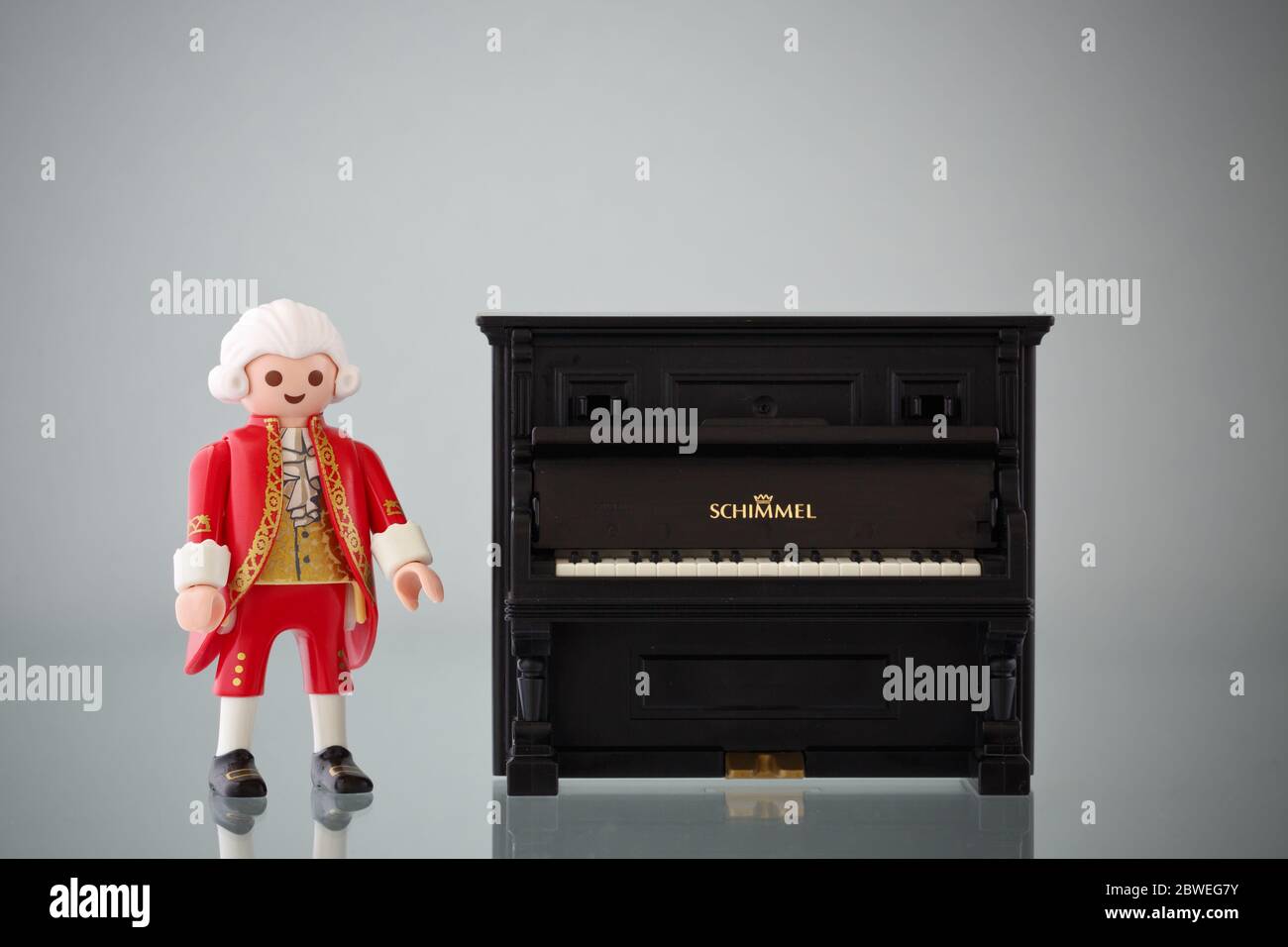 Miniature opera hi-res stock photography and images - Alamy