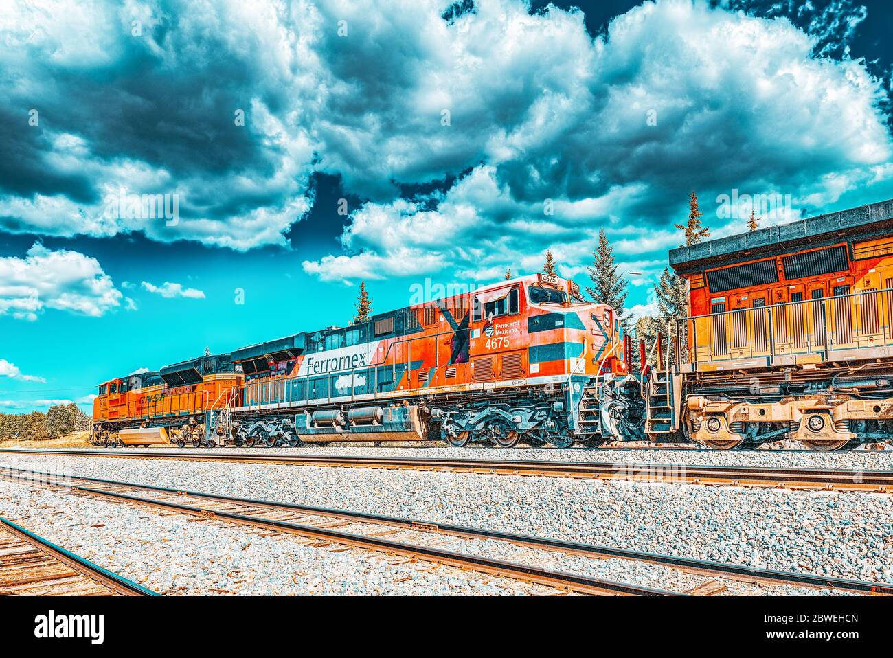 Freight train usa panorama hi-res stock photography and images - Alamy