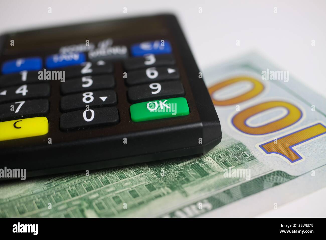 Account balance hi-res stock photography and images - Alamy