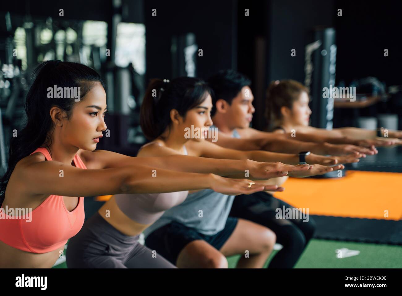 Asian squat workout hi-res stock photography and images - Alamy