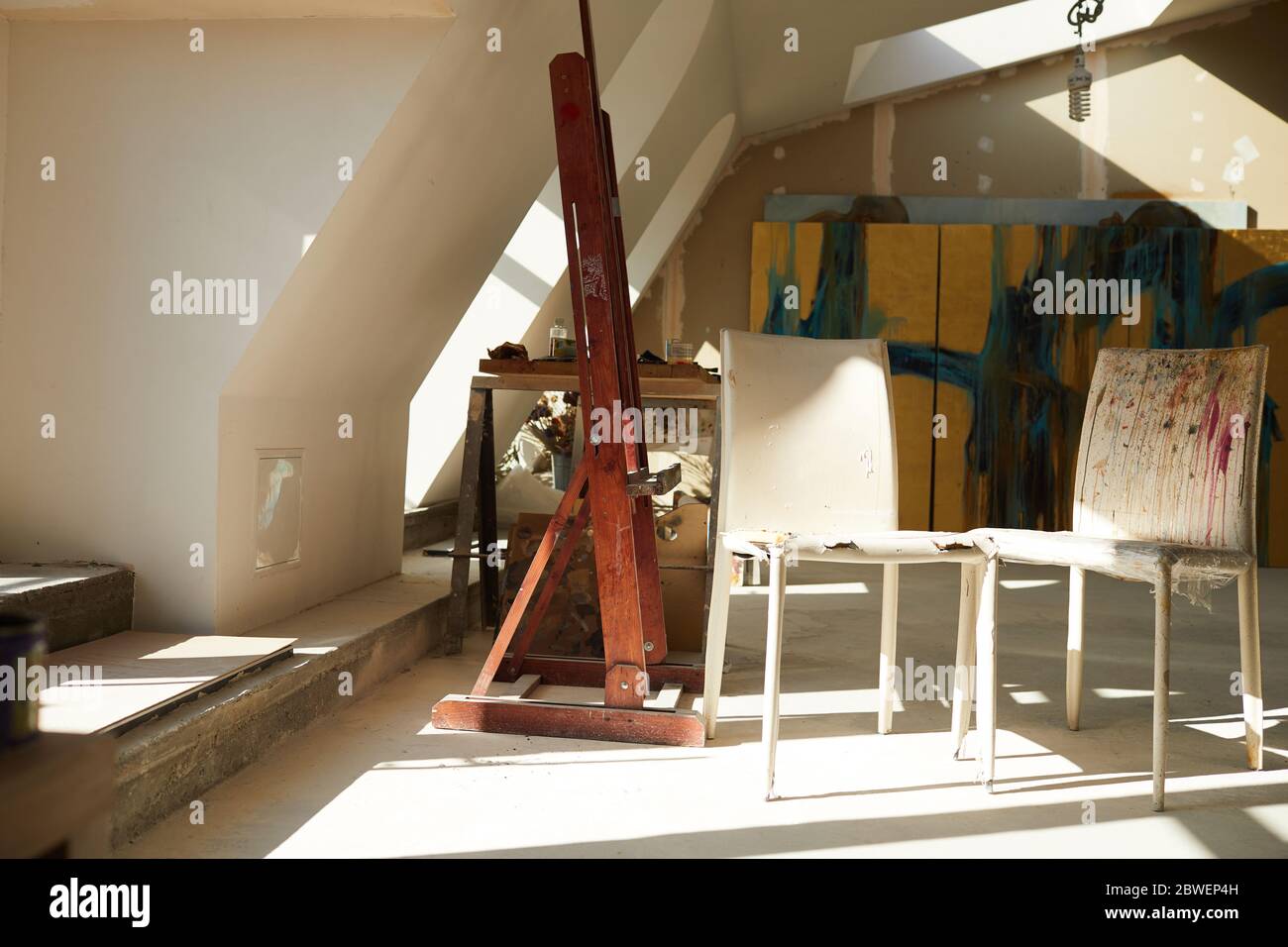 Empty attic hi-res stock photography and images - Alamy