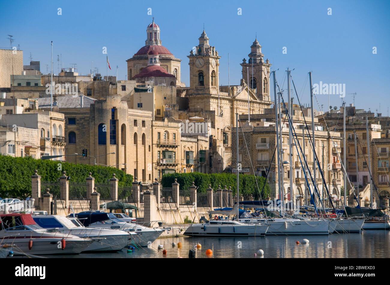 Birgu Waterfront, Grand Harbour, Malta Stock Photo - Alamy