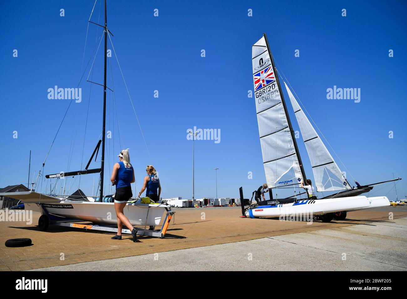 Team boats hi-res stock photography and images - Alamy