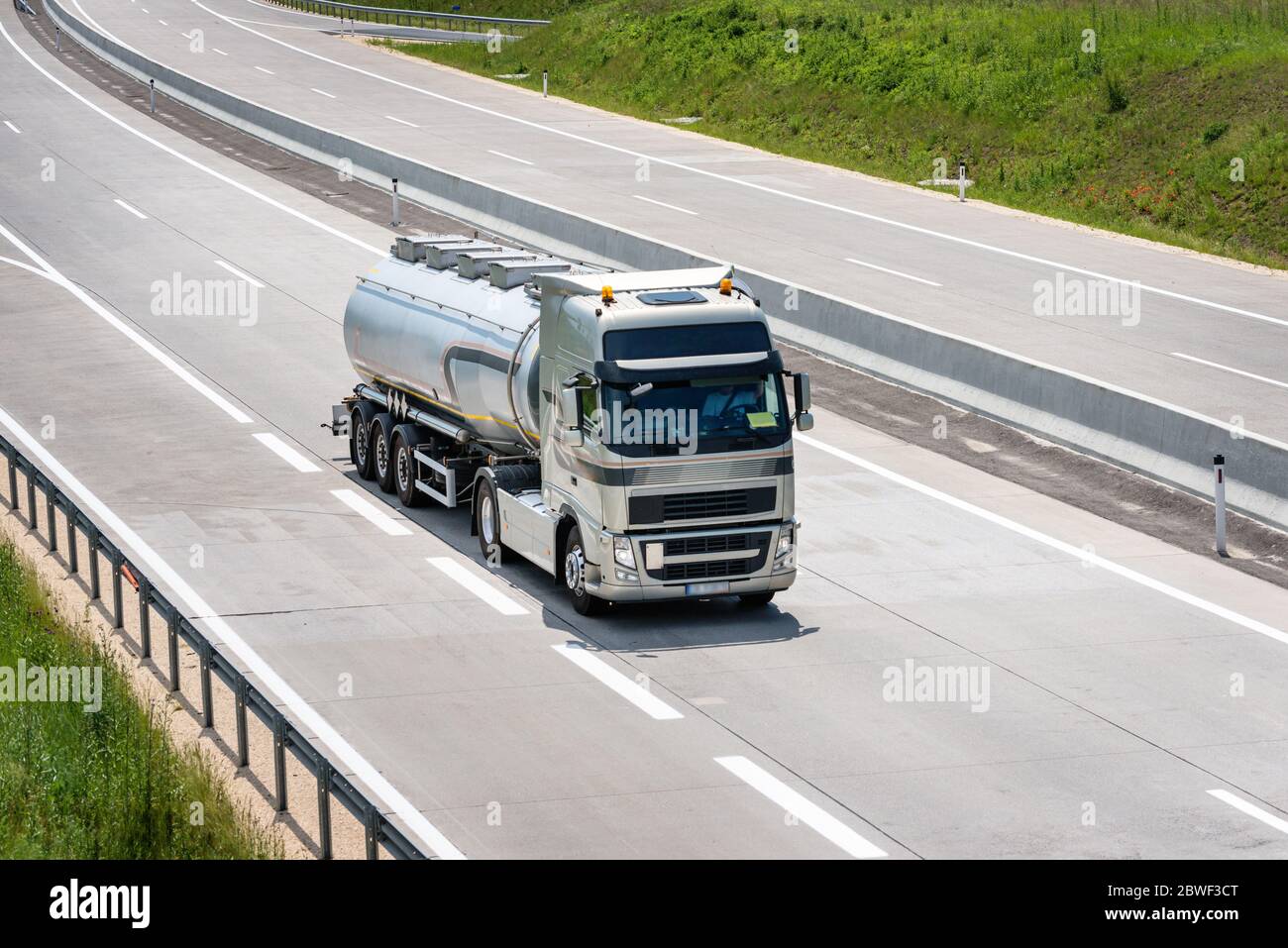 Fuel tanker truck hi-res stock photography and images - Alamy