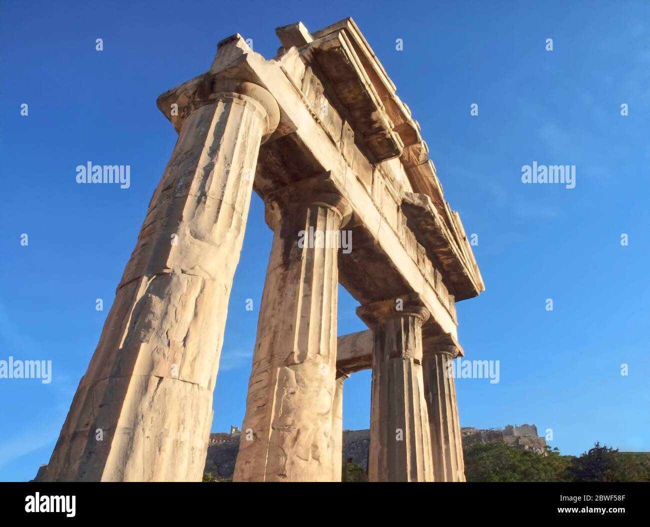 Flag of greece arch hi-res stock photography and images - Alamy