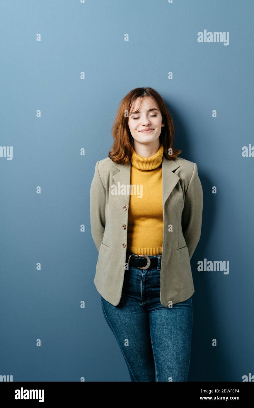 Three quarter pose hi-res stock photography and images - Alamy Three quarter pose hi-res stock photography and images - Alamy
