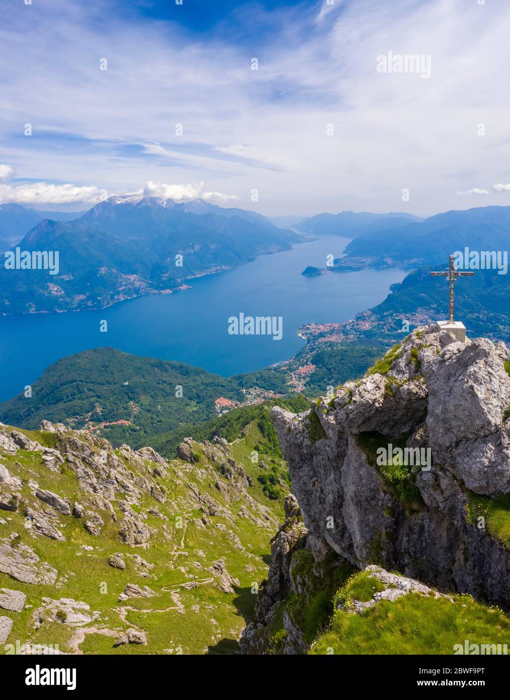Aerial view of lake como hi-res stock photography and images - Alamy