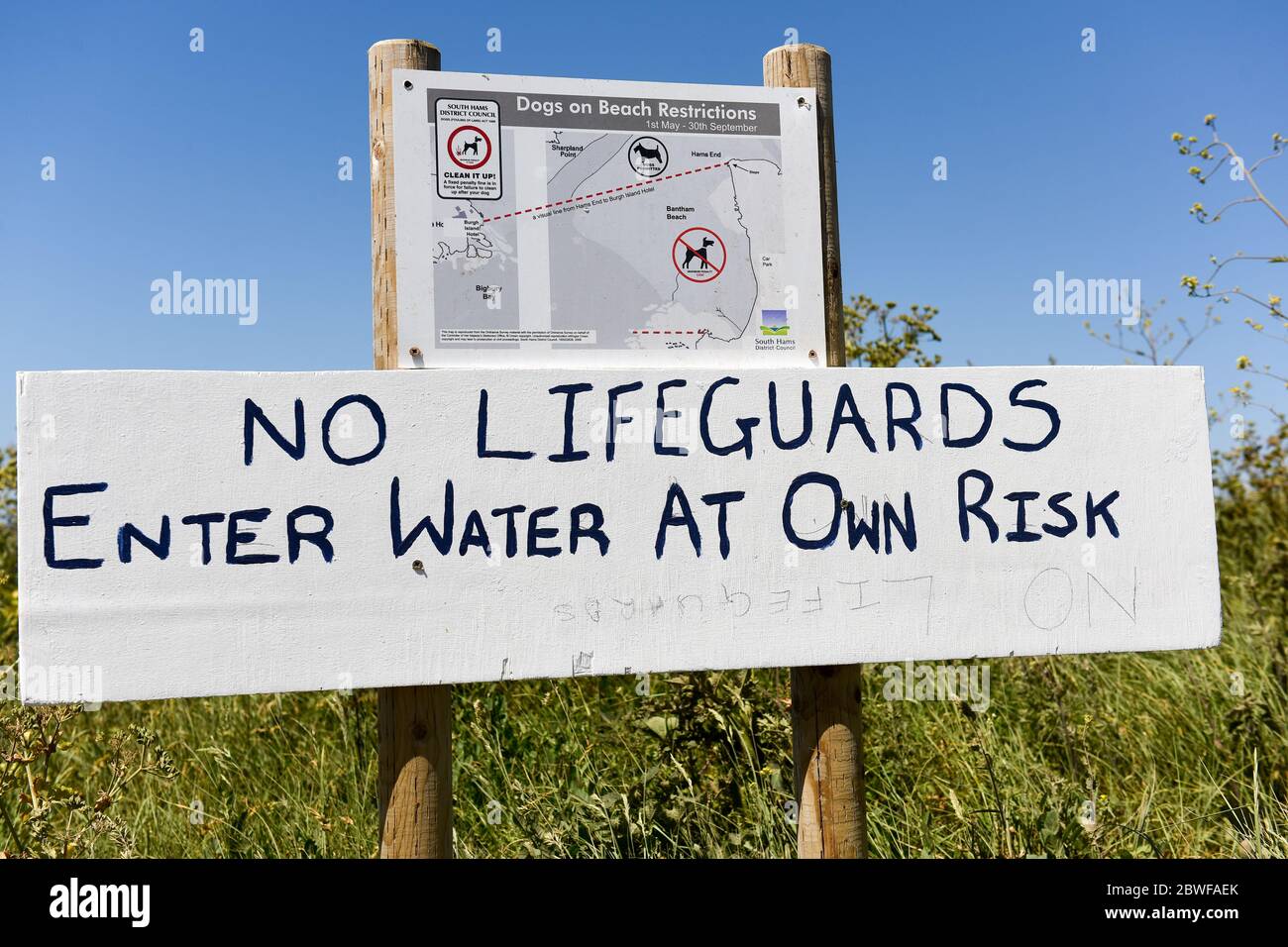 No Lifeguards Warning - Bantham - Devon UK. RNLI Lifeguards slowly ...