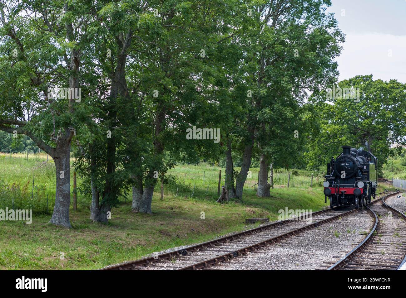 Steam locomotive Ivatt Class 2 2-6-2T NO.41298 "running round the train ...