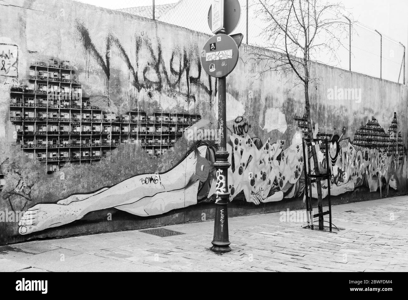 Covid 19 madrid outbreak Black and White Stock Photos & Images - Alamy