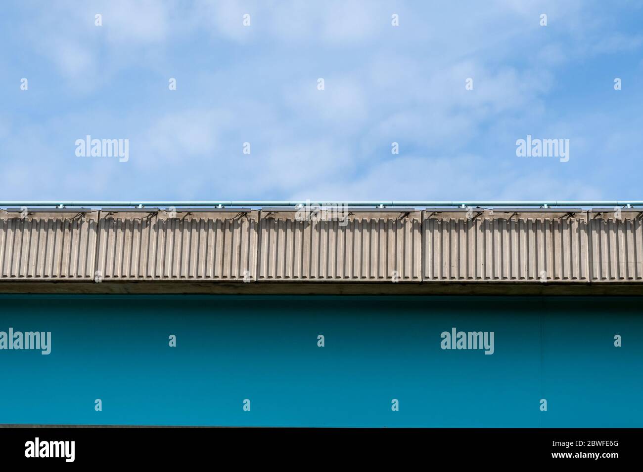 Flyover concrete bridge hi-res stock photography and images - Alamy