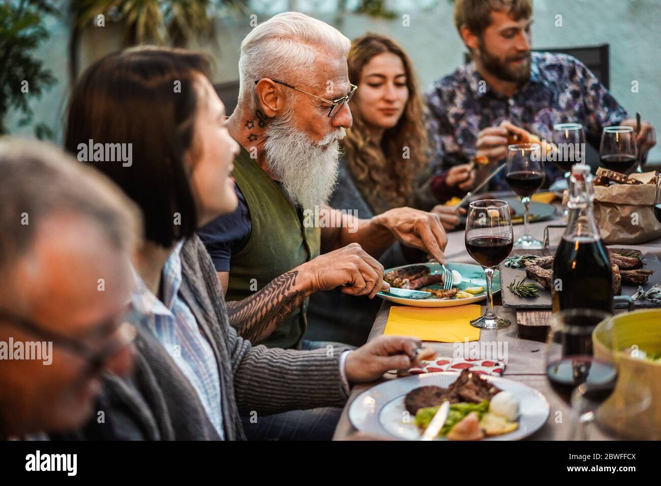 Outdoor dinner party night hi-res stock photography and images - Alamy