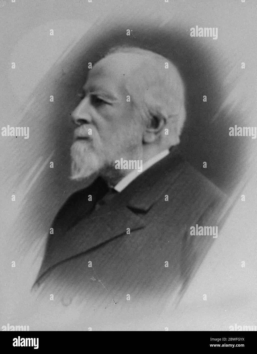 Curzon family hi-res stock photography and images - Alamy