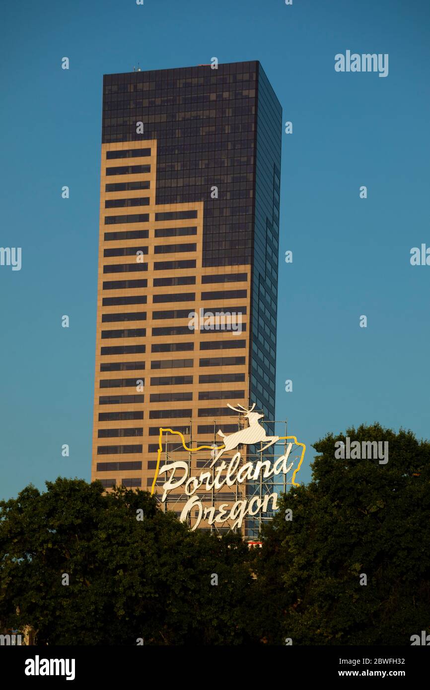 Portland oregon sign hi-res stock photography and images - Alamy