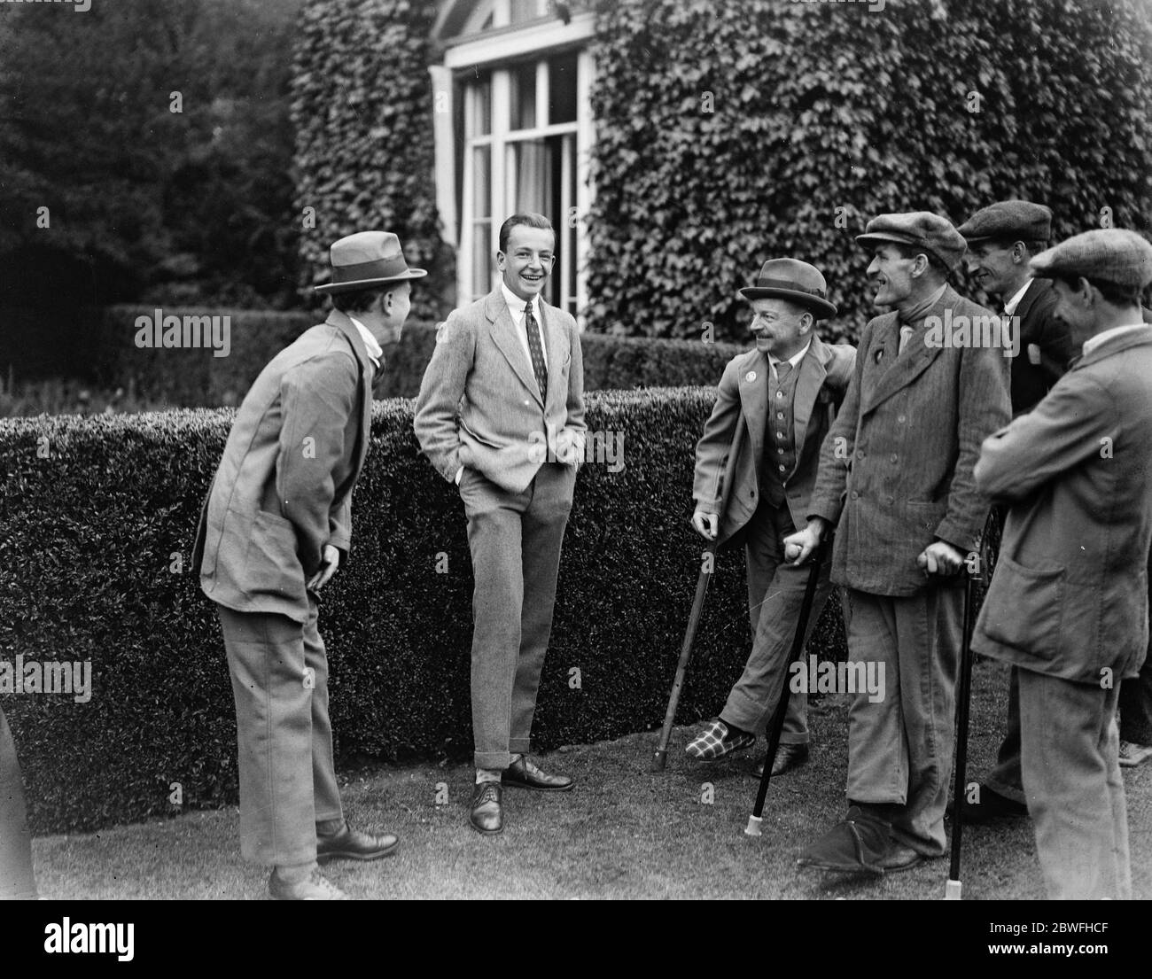 Lady Beatty at Reigate Priory Entertains Guests still disabled through ...
