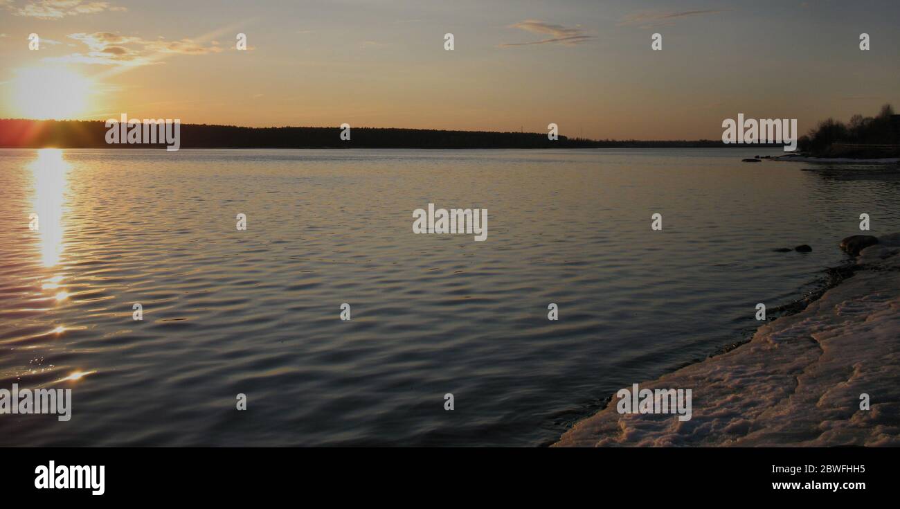 Evening sunrise on choppy hi-res stock photography and images - Alamy