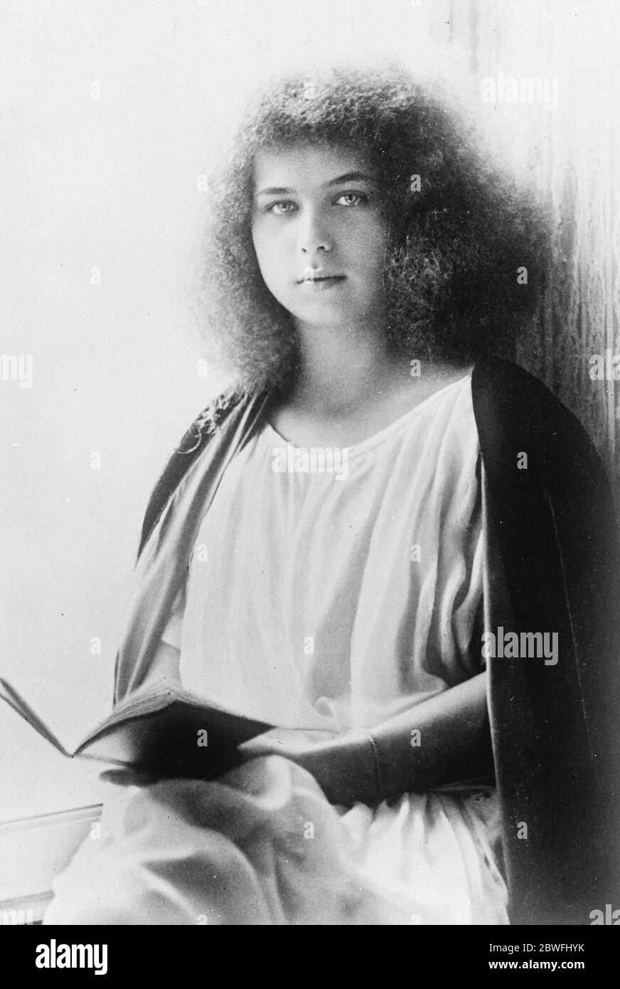 Princess Marie Jose of Belgium 4 February 1925 Stock Photo - Alamy