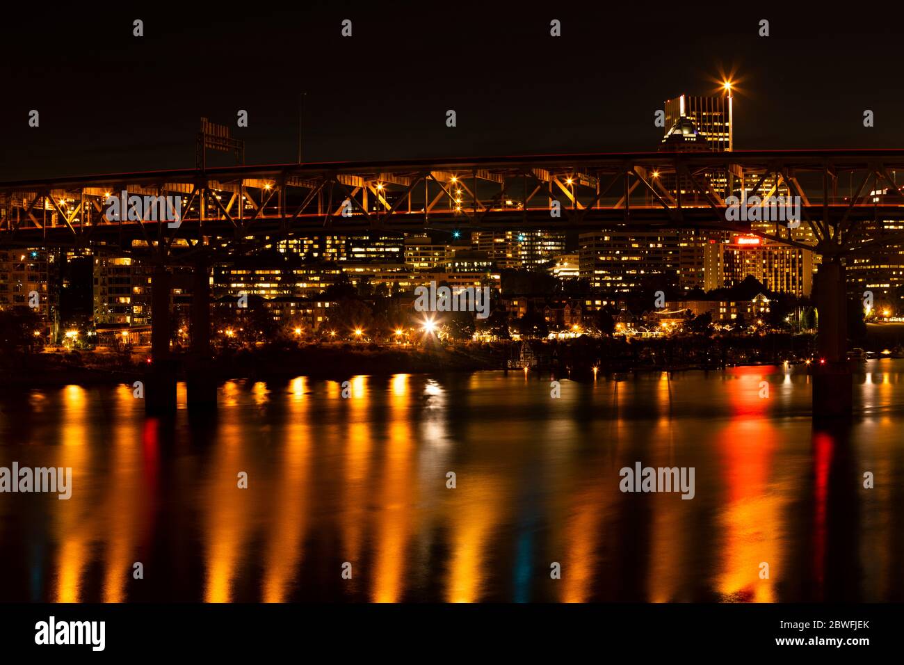 Marquam bridge hi-res stock photography and images - Alamy