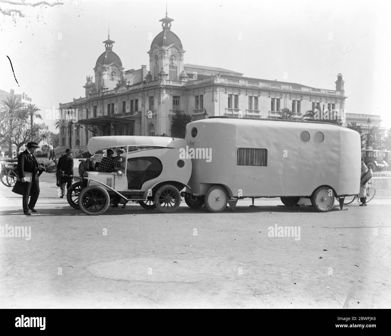 Outside vehicle Black and White Stock Photos & Images - Alamy