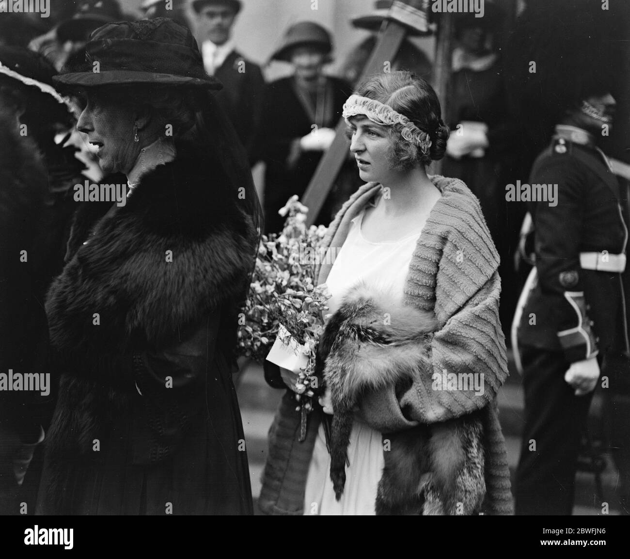 The Hon Diamond Hardinge Weds The Hon Diamond Hardinge married Captain ...
