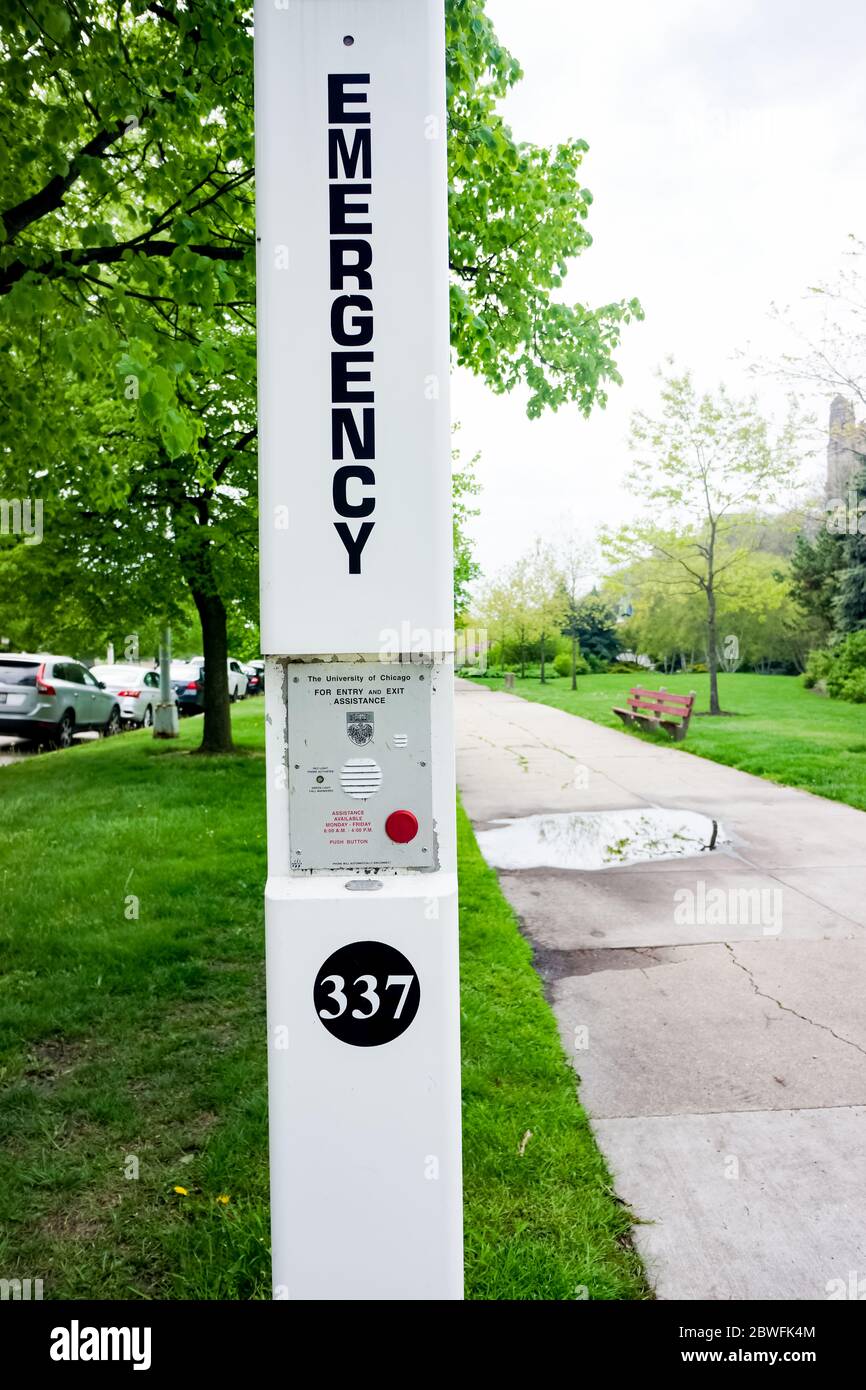 Police operator call hi-res stock photography and images - Alamy