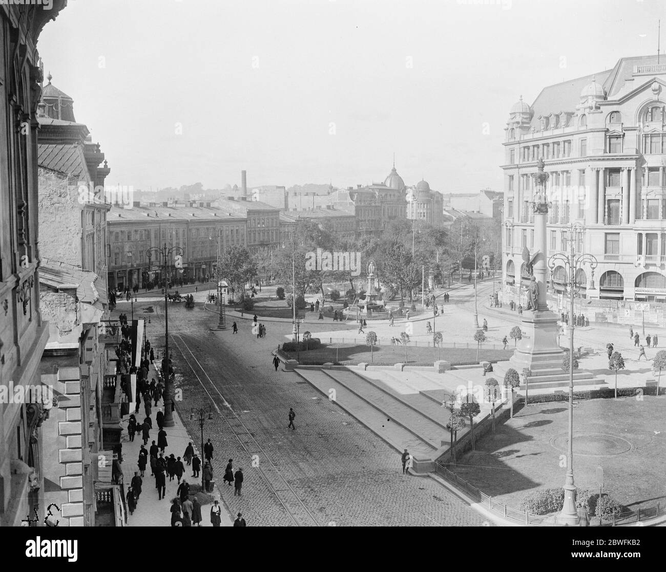 Lemberg , Poland . A fine panorama showing progress of reconstruction ...