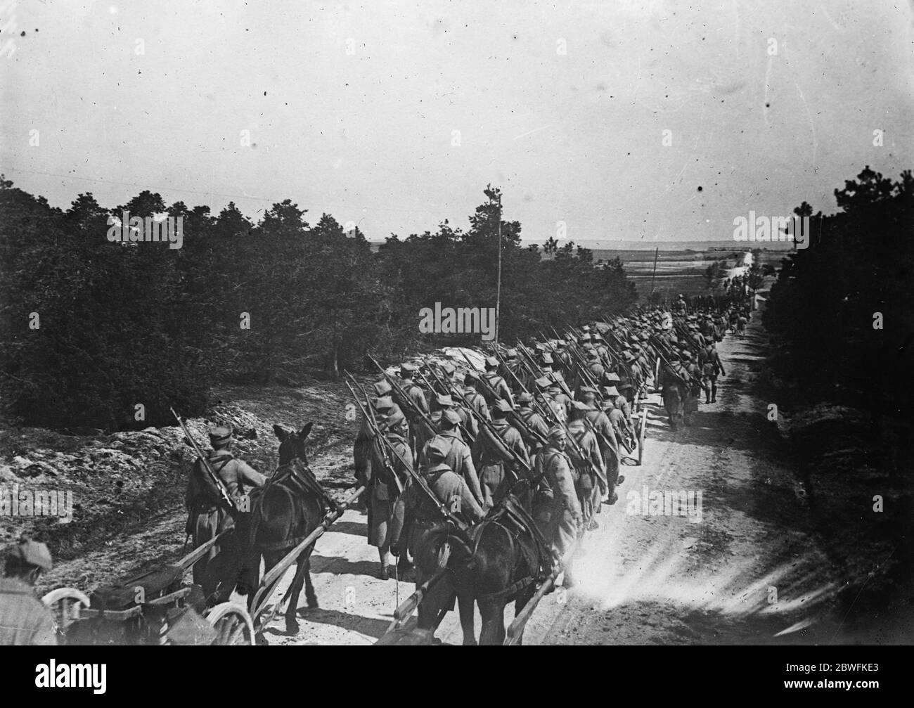 Polish regiment on the march 6 August 1920 Stock Photo - Alamy