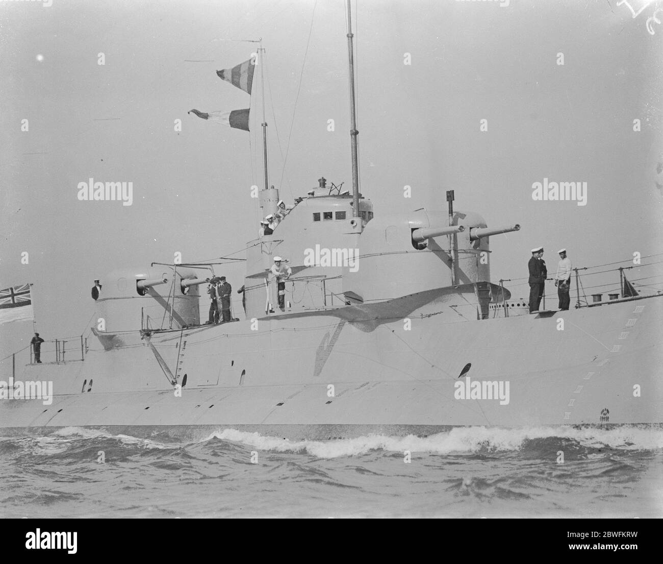 The super submarine leaves Chatham Dreadnought of the under seas HM ...
