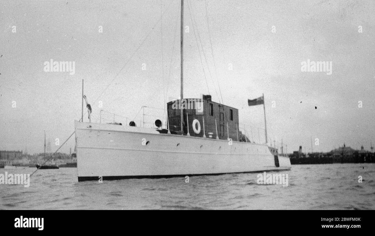 1920s yacht hi-res stock photography and images - Alamy