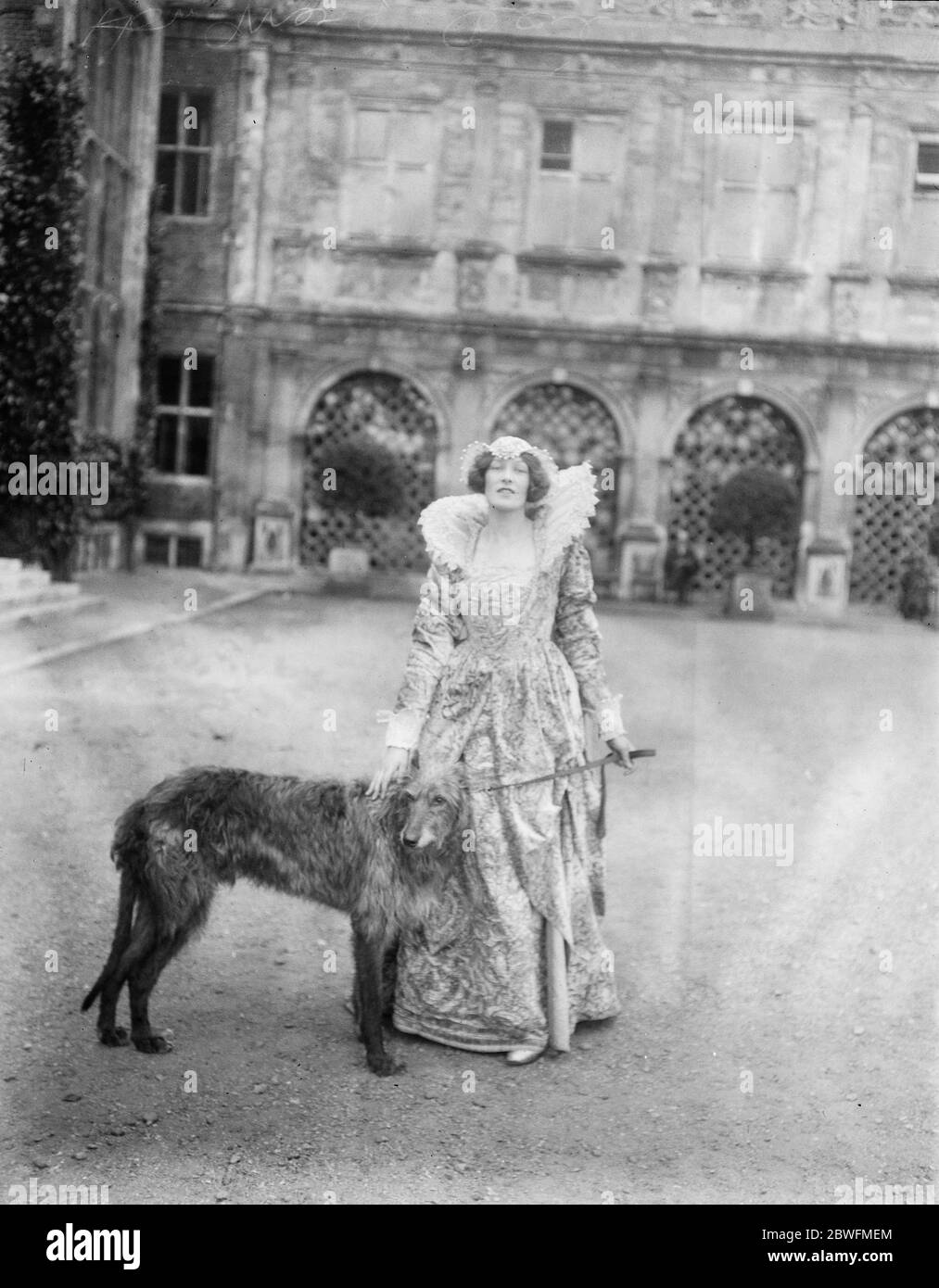 Elizabethan fete at Hatfield . Hon Mary Cecil , one of the Court ladies ...