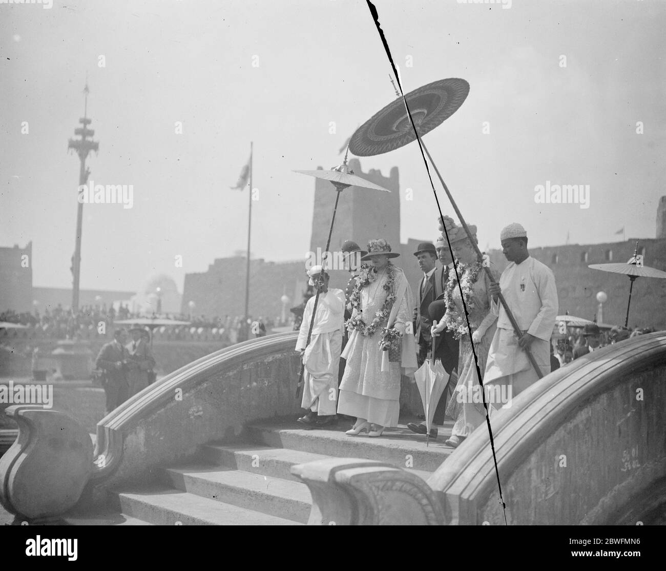 Royal attendance Black and White Stock Photos & Images - Alamy