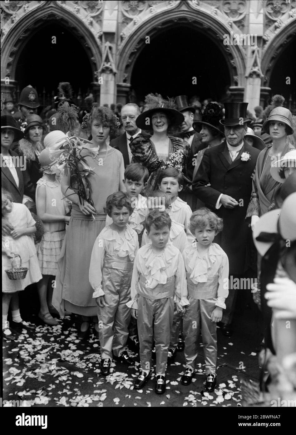 Pages 3 Black and White Stock Photos & Images - Alamy