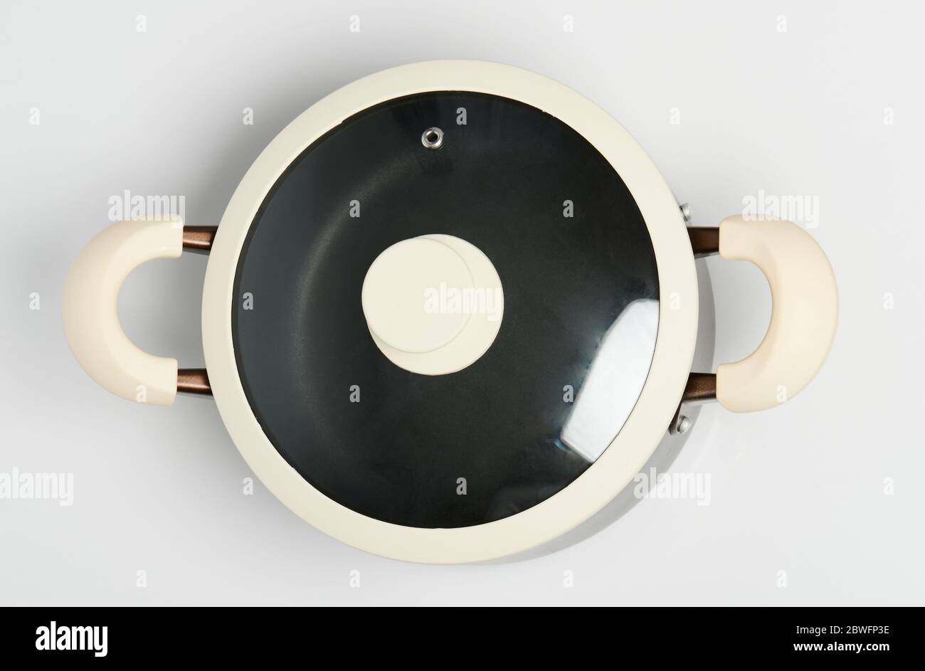 Cooking pan with closed cover above top view isolated Stock Photo - Alamy